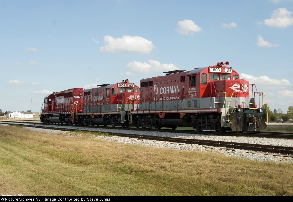 RJCC 1603,1605,3314 head toward Russelville after switching